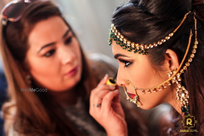 Photo From Bridal Makeovers Nimisha - By Sandhya Arora Makeup Artistry