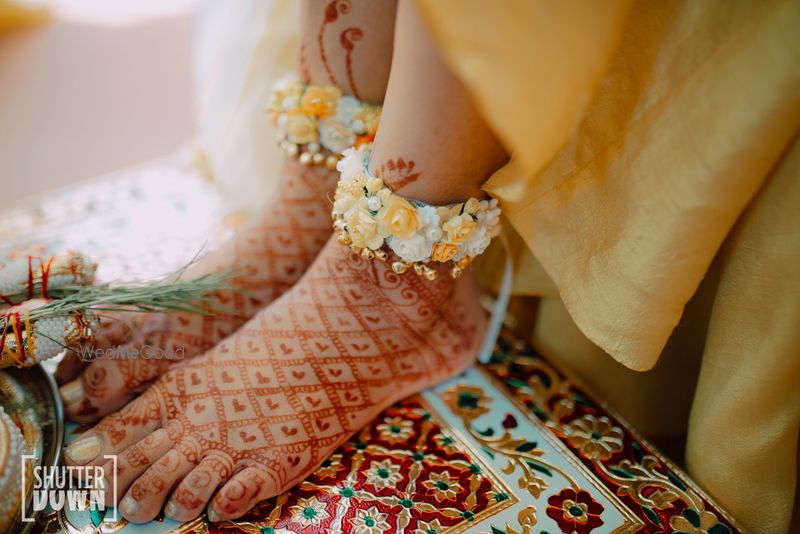 Photo of unique floral pajeb or payal