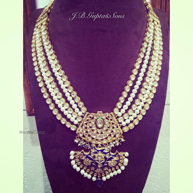 Photo of tukdi in center