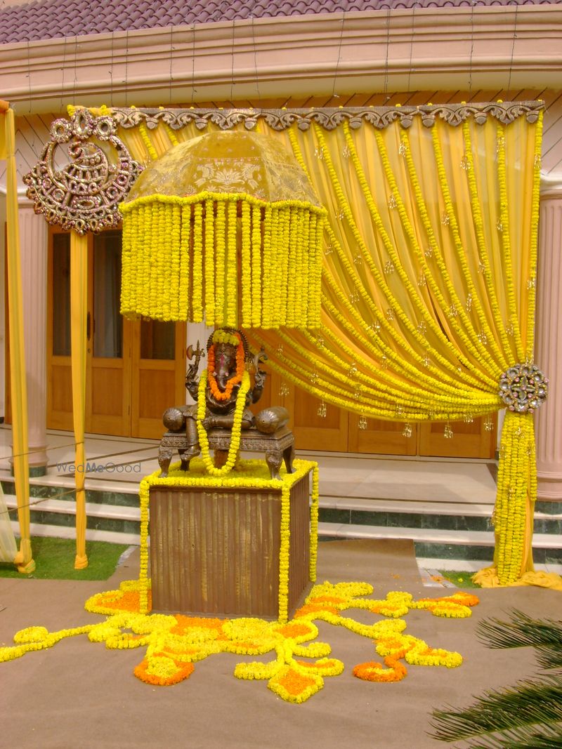 Photo of Genda Phool Drape Entrance Decor with God Statue